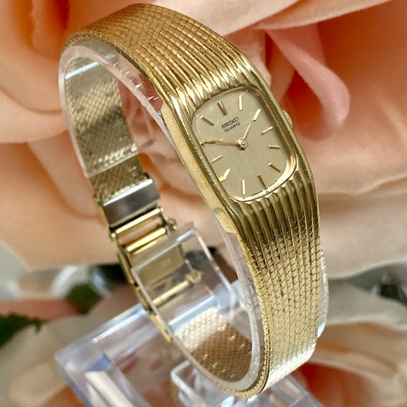 Seiko | Accessories | Vintage 8s Seiko Ladies Gold Plated Dress Watch With Safety Chain | Poshmark
